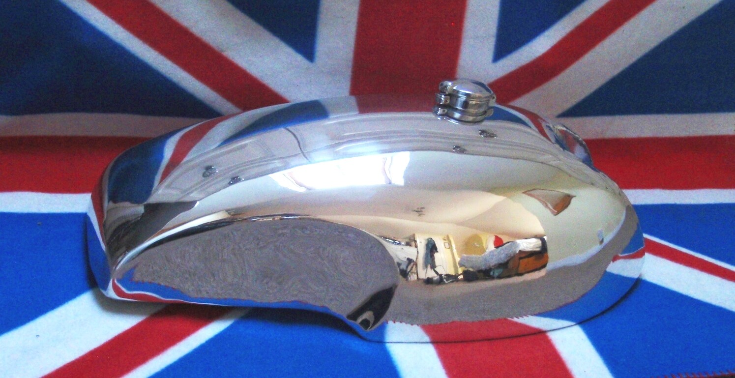 Norton alloy fuel tanks, Norton alloy oil tanks, Norton alloy seat ...